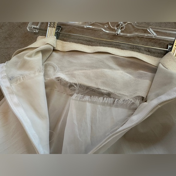 No tag | Skirts | Vintage White Fabric And Lace Crinoline | Poshmark